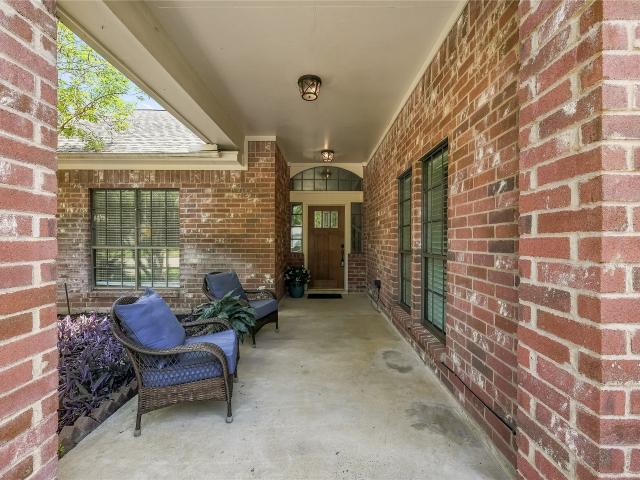 706 Fernglade Drive