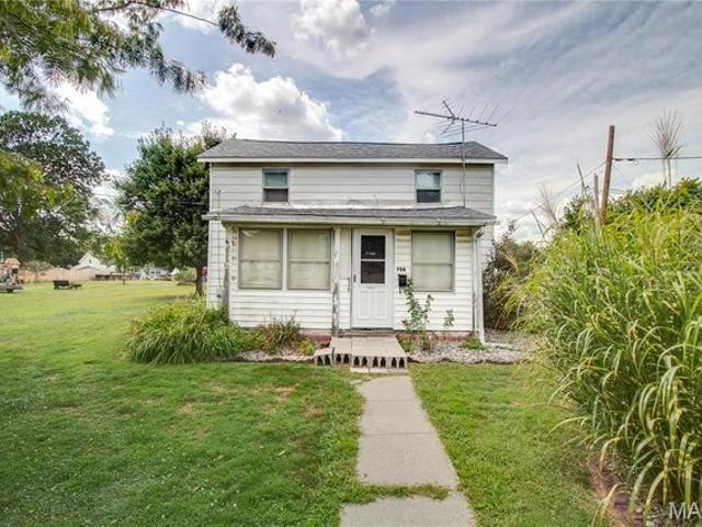 706 Harrison St, Jerseyville, IL 62052