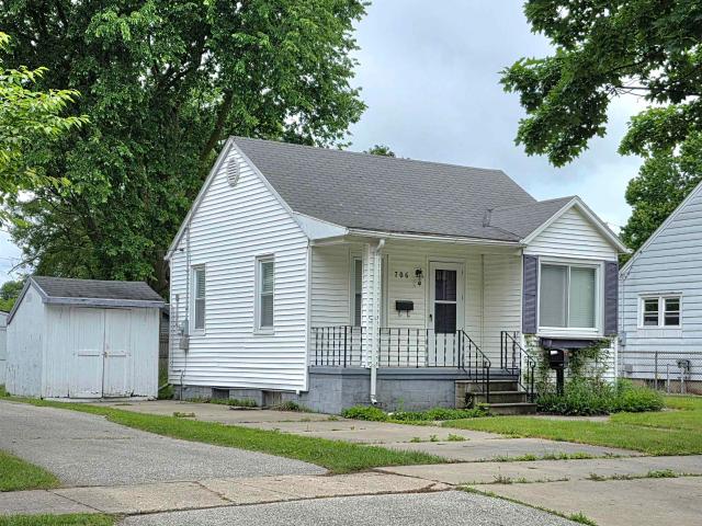 706 Oak Street