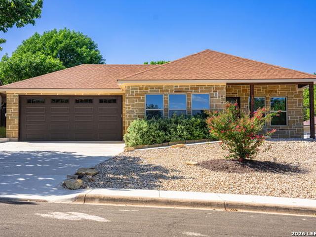 706 Oak Valley Dr