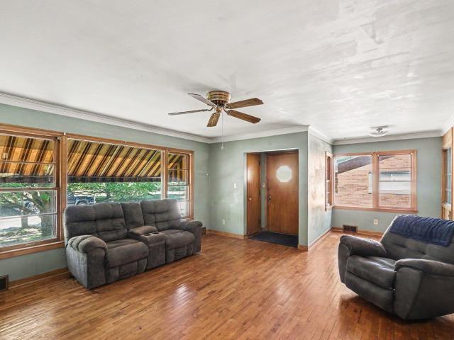 706 Loessel Court