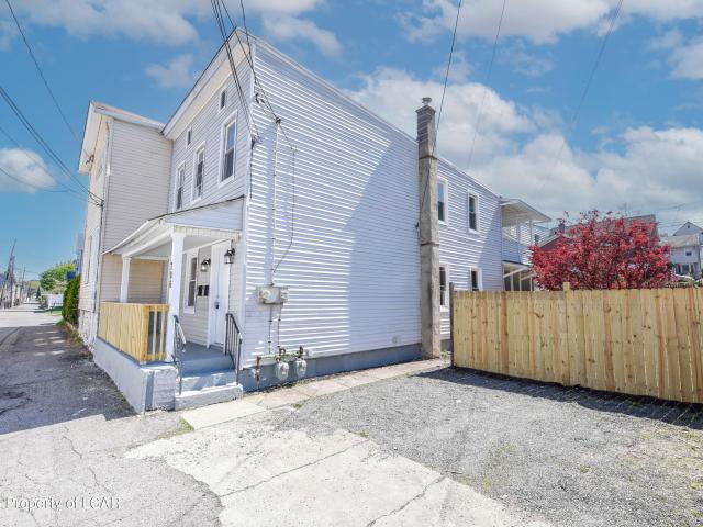 706 Lavelle Court