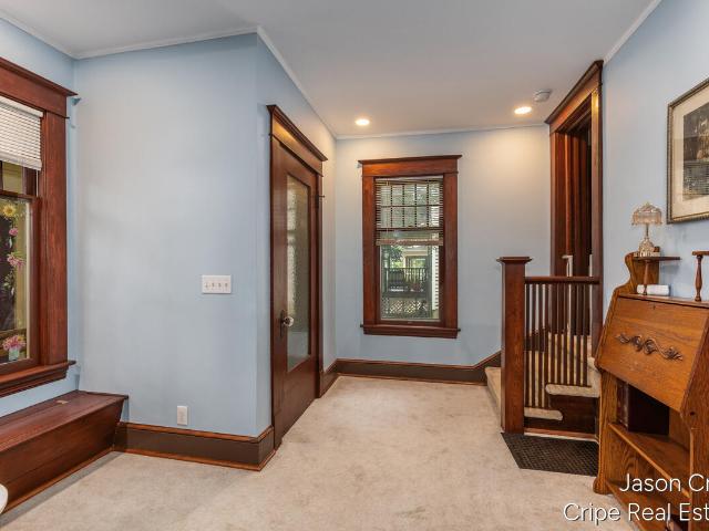 706 Lafayette Avenue