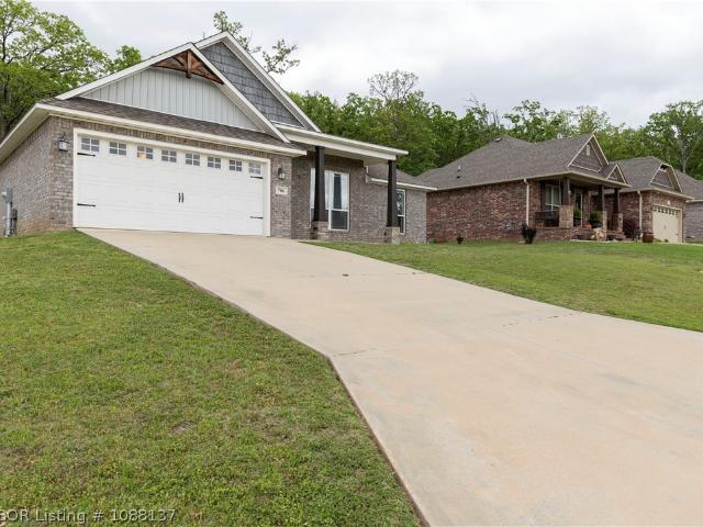 706 Live Oak Drive