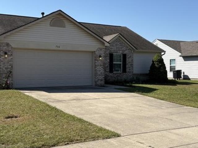 706 Lighthouse Dr, Fortville, IN 46040
