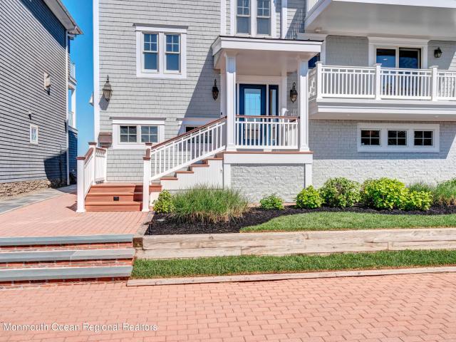 706 Morven Terrace