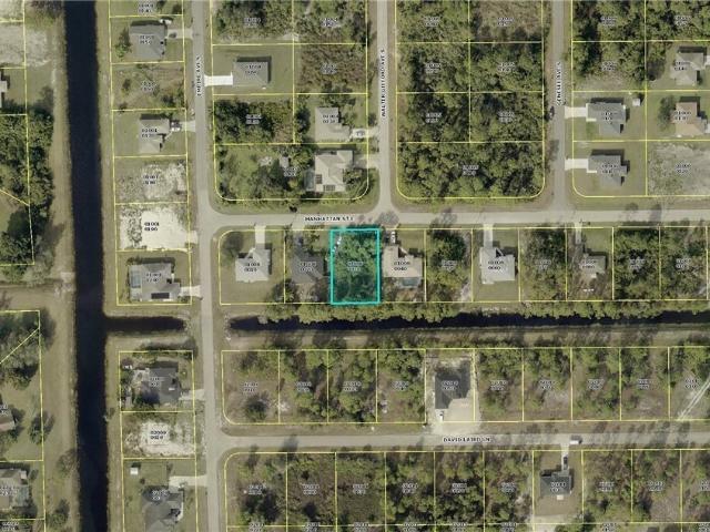 706 Manhattan St E, Lehigh Acres, FL 33974 | MLS #2026017 | Compass
