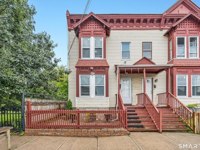 706 Maple St Unit 706, Bridgeport, CT 06607