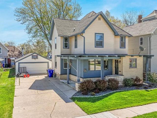 706 Metoxen Ave, Kaukauna, WI 54130