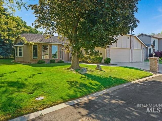 706 N Harvey Ln, Eagle, ID 83616