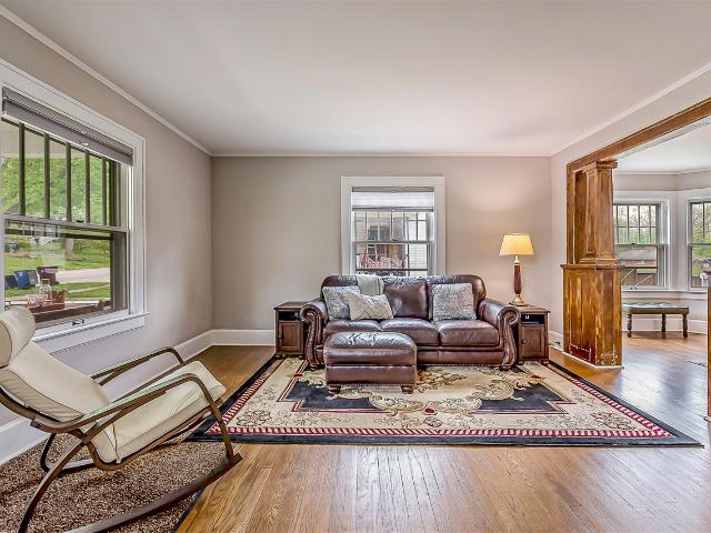 706 S 7th Street