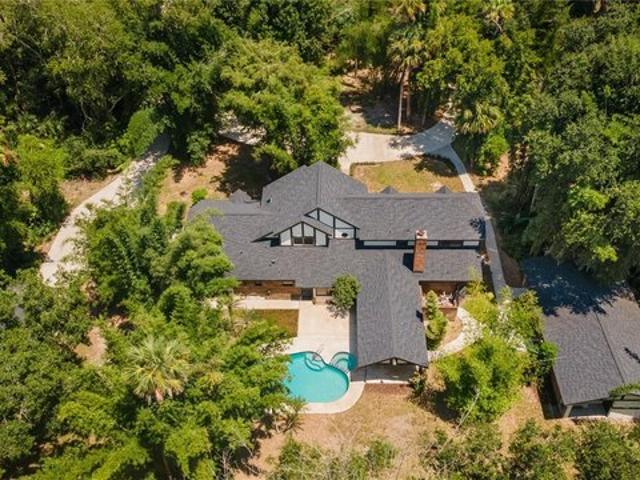 706 S Timberlane Dr, New Smyrna Beach, FL 32168