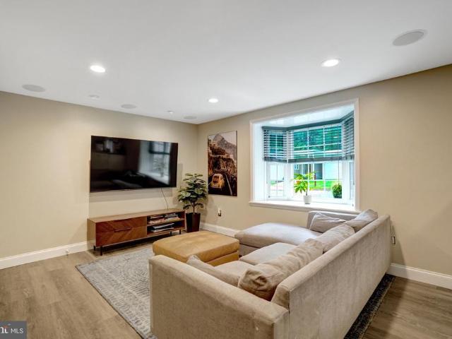 706 S Arlington Mill Drive # 18103