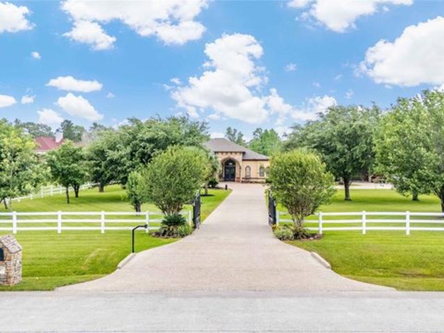 706 Saddle Creek Farms Dr, Crosby, TX 77532