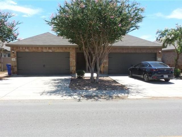706 Saengerhalle Rd, New Braunfels, TX 78130