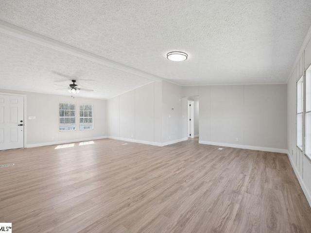 706 Sapphire Ct, Inman, SC 29349 | Compass