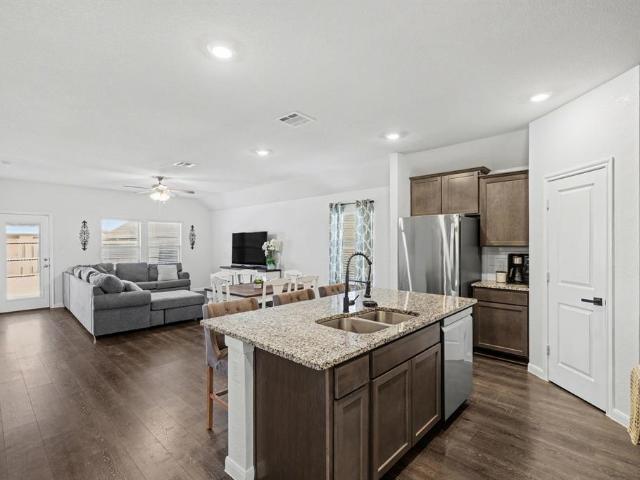 706 Spur Ridge, Princeton, TX 75407 | MLS #21218 | Compass