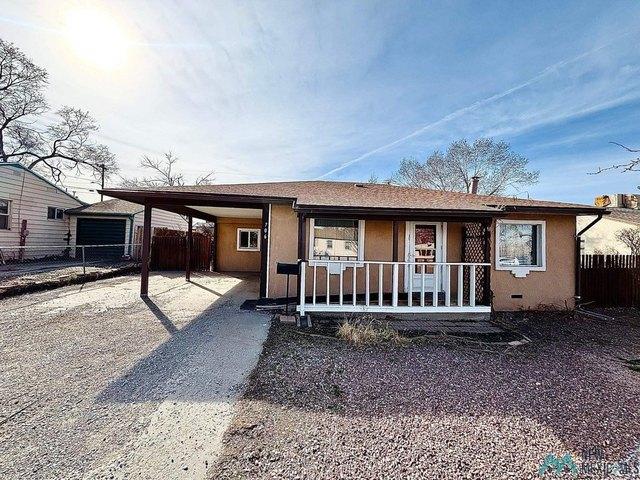 706 Sunset Dr, Gallup, NM 87301