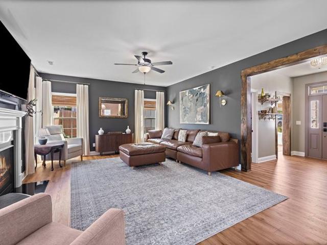 706 Porter Hill Dr, Youngsville, NC 27596