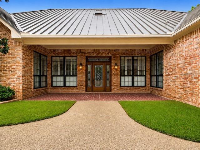 706 Park Place Drive