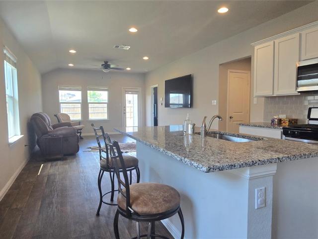 706 Roaring Fork Ln