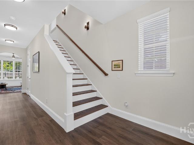 706 W 44th Street