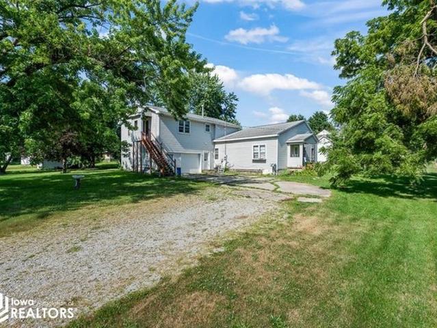706 W Locust St, Bloomfield, IA 52537