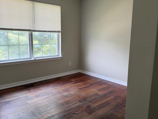 706 Woodbridge Cntr Way