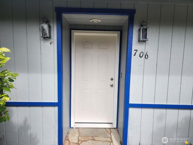 706 Wakina Loop SE