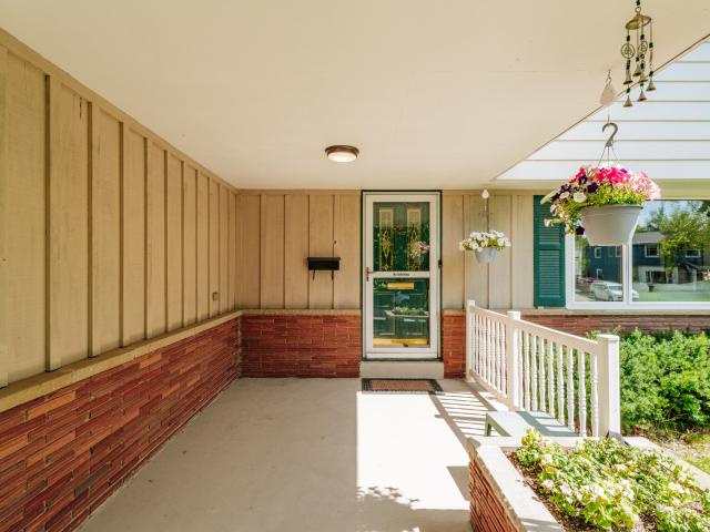 706 Walnut St