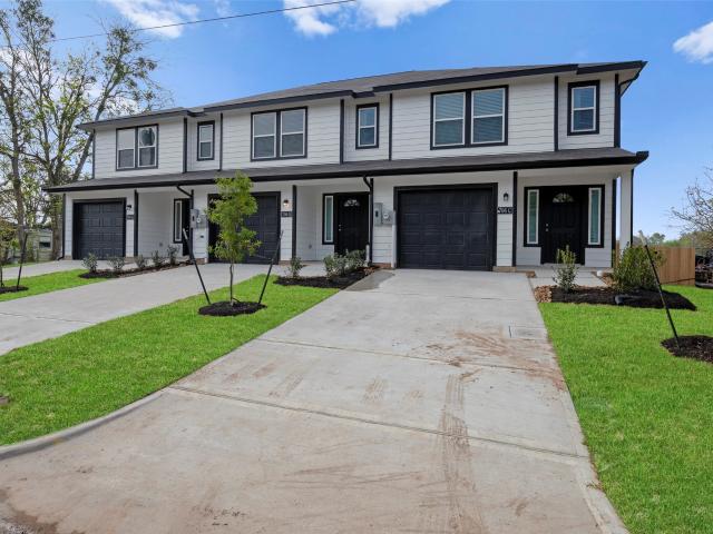 706 Universal Street