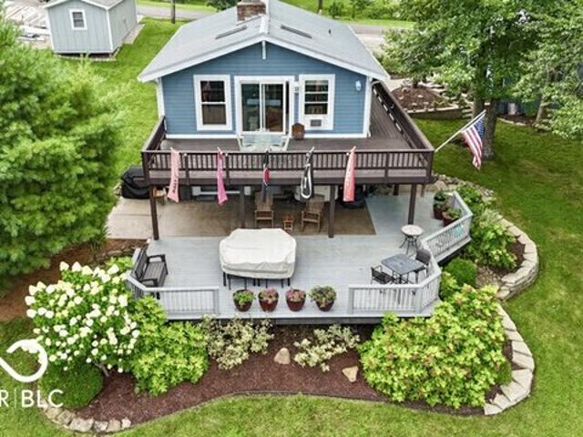 7074 Raccoon Dr, Nineveh, IN 46164