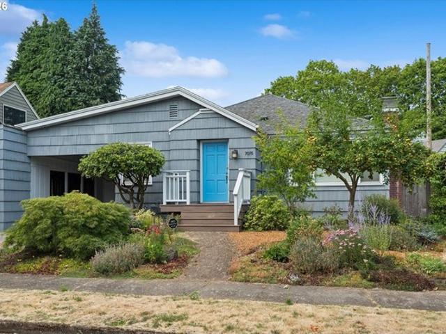 7075 N Cambridge Ave, Portland, OR 97203