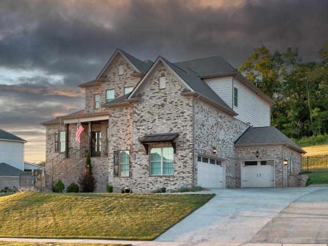 7076 Big Oak Ln