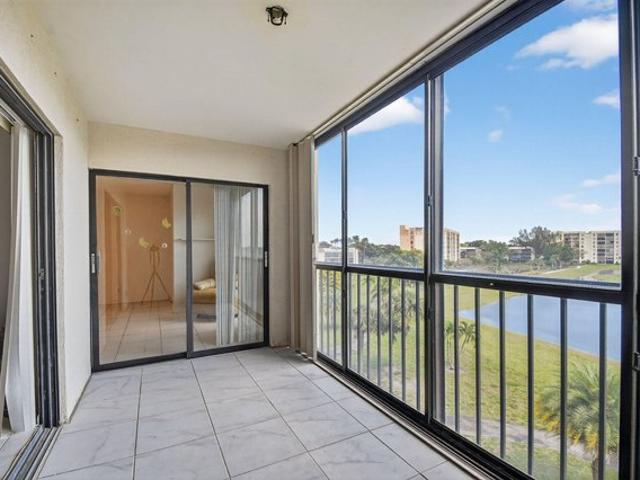 7076 Huntington Ln Apt 503, Delray Beach, FL 33446