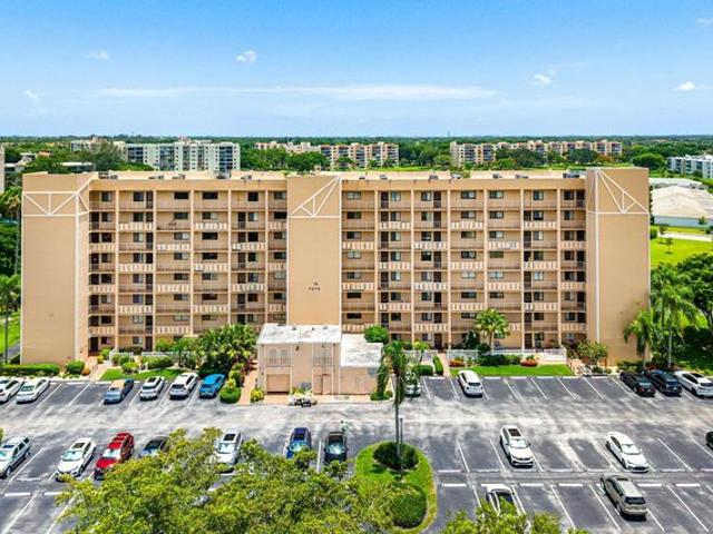 7076 Huntington Ln Apt 502, Delray Beach, FL 33446