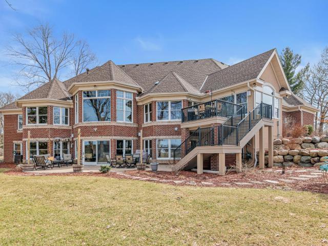 7076 th Street N