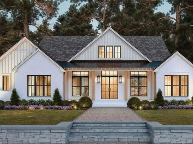 7077 NE Ridge Ln, Bainbridge Island, WA 98110