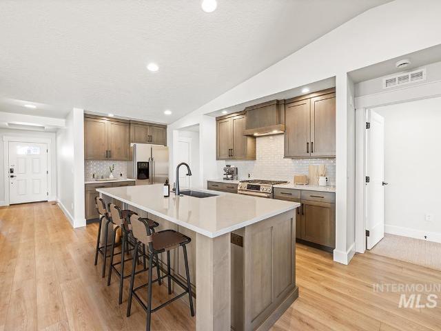 7077 S Cascabel Ln, Meridian, ID 83642 | MLS #98981 | Compass