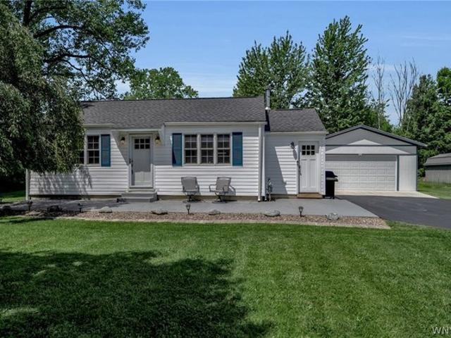 7077 Tonawanda Creek Rd, Lockport, NY 14094