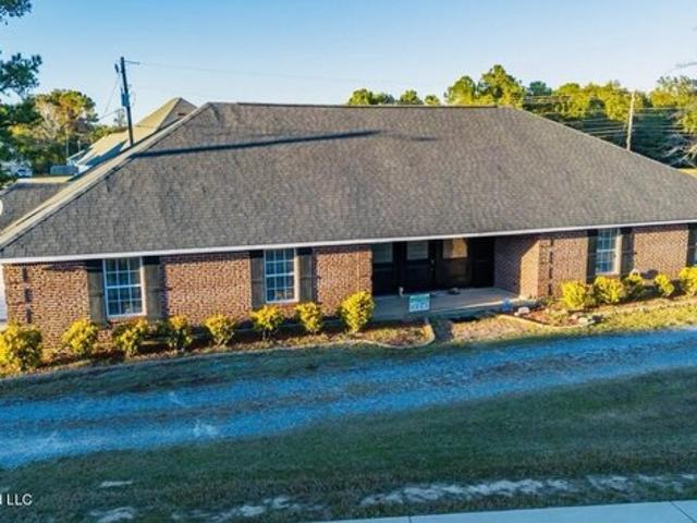 7079 Menge Ave, Pass Christian, MS 39571