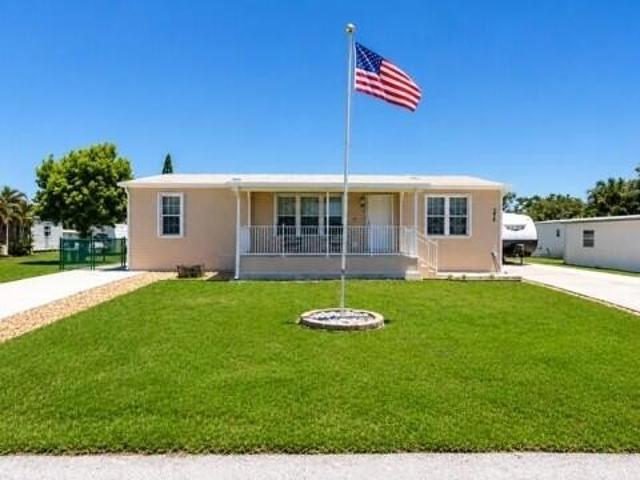 7079 SE Bluebird Cir, Hobe Sound, FL 33455