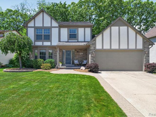 7071 Foxcreek Drive