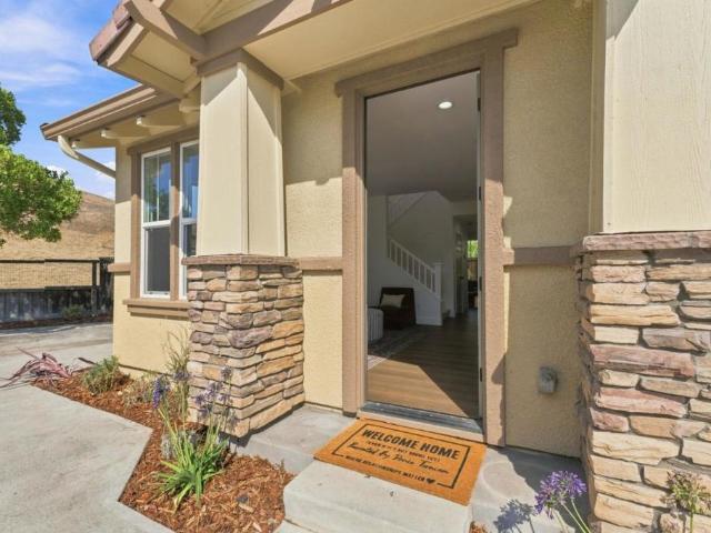 7072 Goldenspur Loop