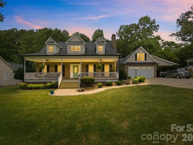 7073 Ridgeway Rd, Stanley, NC 28164