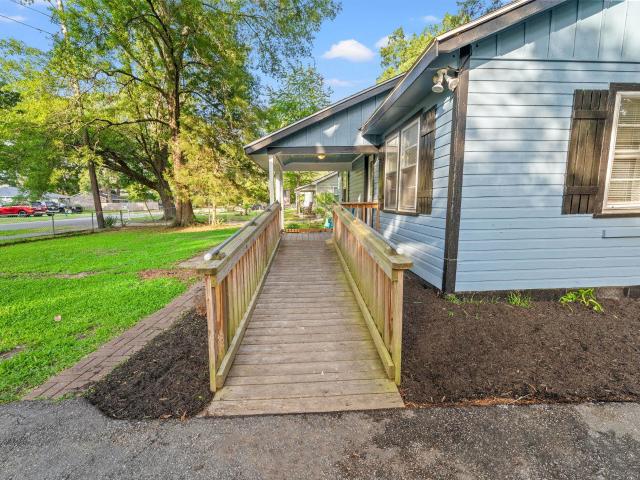 707 15th Court