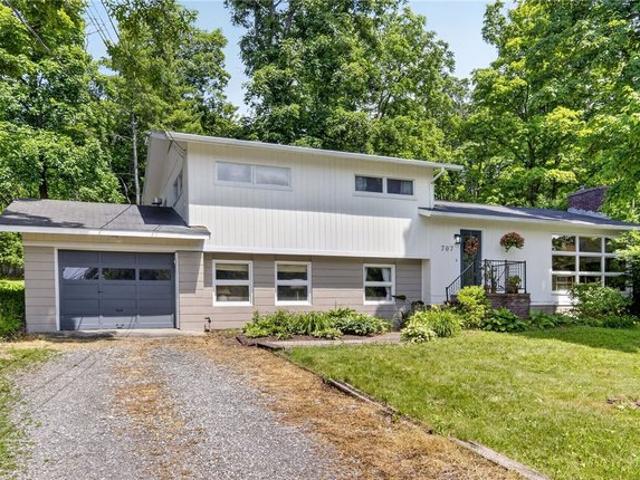 707 Cayuga Heights Rd, Ithaca, NY 14850