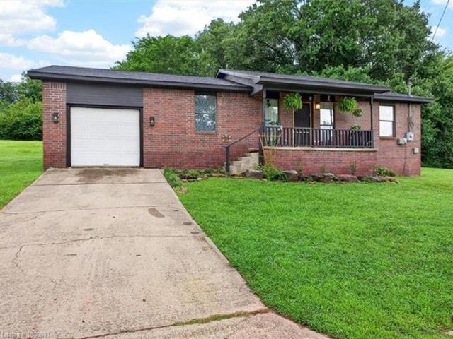 707 Carrie Dr, Spiro, OK 74959