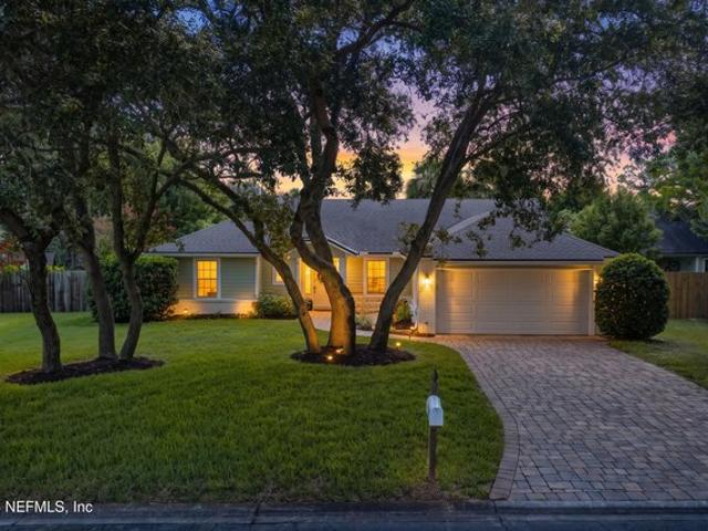 707 Cedar Ct, Neptune Beach, FL 32266