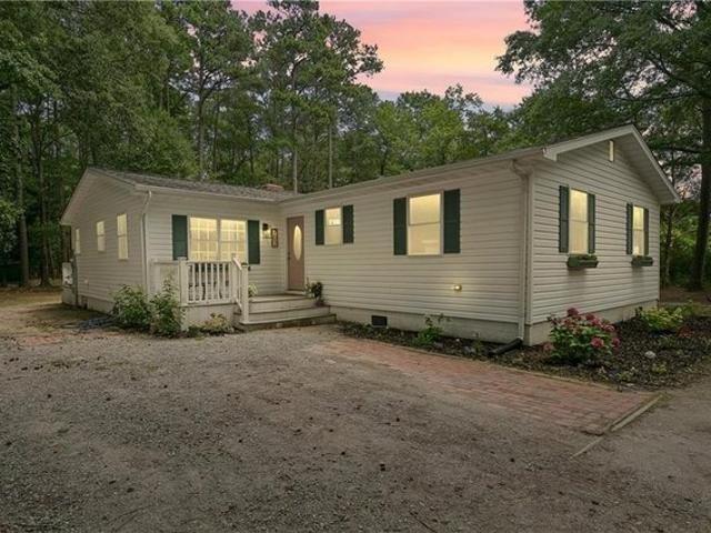 707 Beach Rd, Hampton, VA 23664